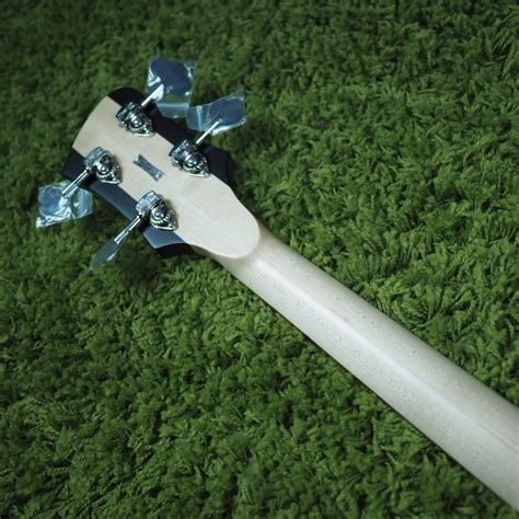 Serek Sacramento Bass 305 Scale Lzn B90s Serek Basses