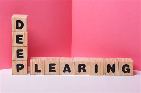 Kata Deep Learing Pada Kubus Kayu Foto Stok Unduh Gambar Sekarang Alegori Alfabet Belajar
