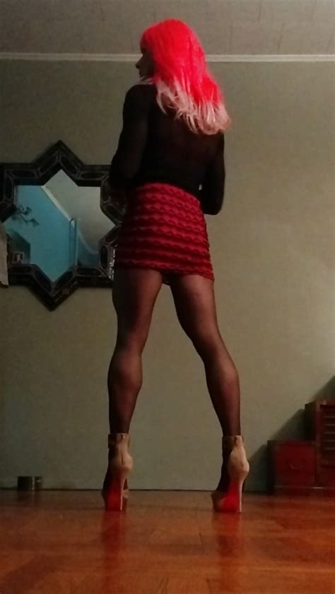 Kitti Cross In My Pink Ruffle Skirt Porn Pictures Xxx Photos Sex