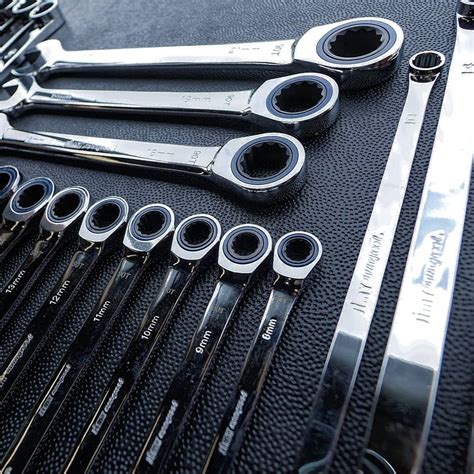 20 Piece Ratcheting Spanner Set Extra Long Flat Spanner Set Metric