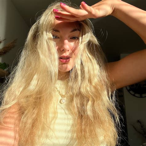 Eliska Sunday YouTube