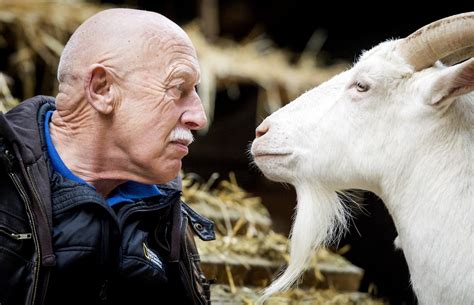 ‘the Incredible Dr Pol How Dr Jan Pol Learned To Be A Hands On