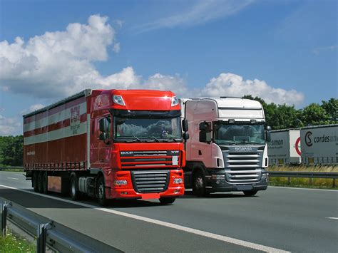 Scania R Und Daf Xf Gleichauf Im Sauerland Unterwegs Am