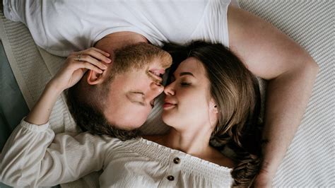 Mengenal Gairah Seks Perempuan Sesuai Usia Mana Yang Tertinggi Health Fimela Com