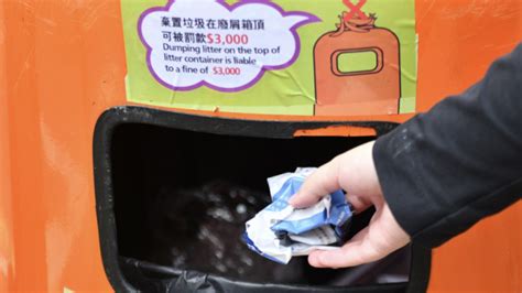 本港去年人均每日丟1 51公斤垃圾 都市廢物回收量增逾五成 星島日報