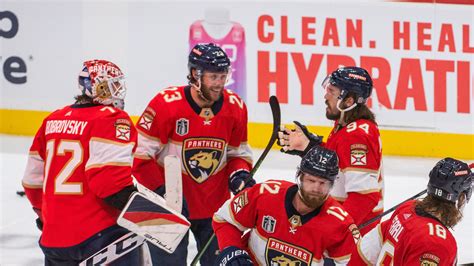 Panthers Defeat Golden Knights 3 2 In Overtime To Cut Stanley Cup