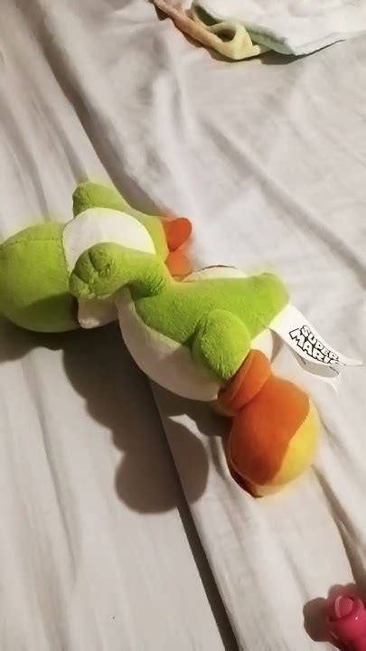 Yoshi Throw The Ball Sofia Gets A Strike By Green Yoshi Youtube