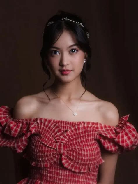 5 Member dan Eks JKT48 yang Dulunya Artis Cilik, Kini Makin Dewasa dan ...
