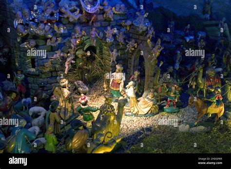Nativity Scene Nativity Scenes Stock Photo Alamy