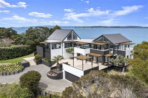 Pimp My Bach 3m Renovations 10m Plus Price Tags On Waiheke S