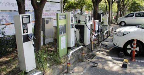 전기차 충전기 확대는 당연하나 고장 난 충전기 수리가 더욱 급선무다 글로벌오토뉴스