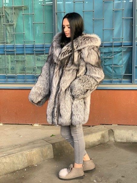 Пин на доске furs | Меховые куртки, Шуба, Мех