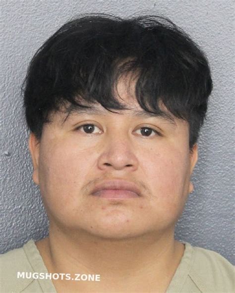 PALE MARTINEZ GERARDO 08 25 2023 Broward County Mugshots Zone