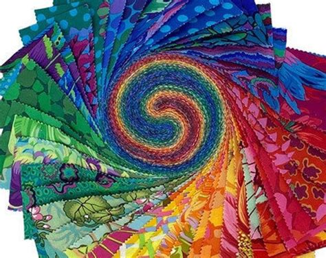 Kaffe Fassett Classics Plus Rainbow Design Roll 25 Fabric Strips