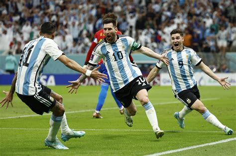 Evo Morales Praised Messi And Di Marias Performances