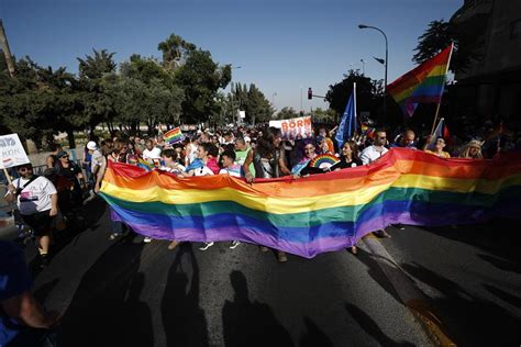 Jerusalén Celebra Reivindicativa Marcha De Orgullo Lgtb Con Fuerte