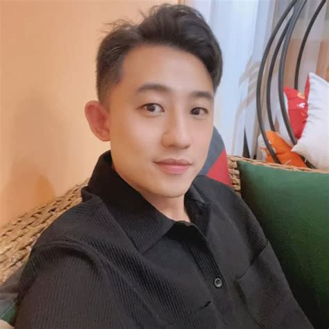 為什麼要哄全世界就剩這個男生 這世界上真的沒有誰一定要有誰