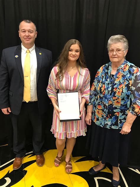 Thomas Raymond Curtis Memorial Scholarship Awarded Morehead State