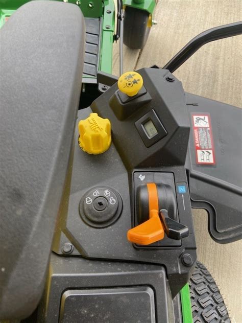 2023 John Deere Z330R Zero Turn Mower Te KoopCartersville Georgia