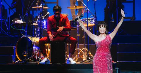 Tony Y Mimy Succar Deslumbran Con ‘¡alma Corazón Y Salsa Y Preparan