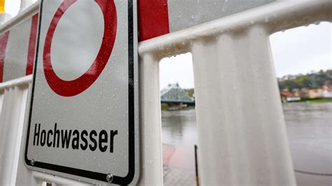 Hochwasser In Hessen Pegel Steigen Weiter Aktuelle Lage Im Überblick