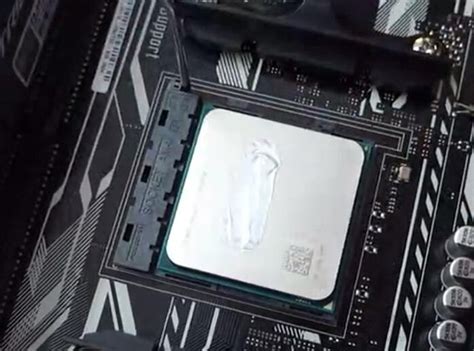 Amd Cpu怎么安装？amd锐龙处理器与主板安装图解教程 装机教程 装机之家