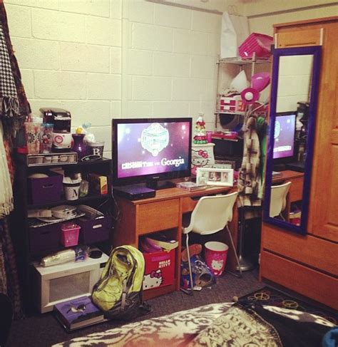 Pin By Katie Ward On College Dorm Apartment Ideas Girly Apartments