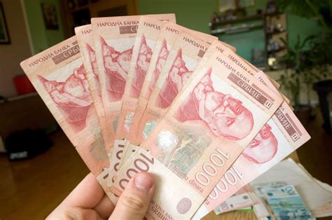 Danas počela isplata dečijeg dodatka i socijalne pomoći