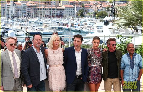 Photo Charlize Theron Ex Sean Penn Debut The Last Face In Cannes 04