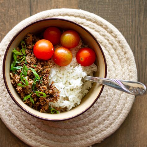 Quick And Easy Vietnamese Caramelized Ground Pork Rice Bowls — Vicky Pham