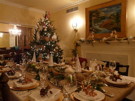 Christmas Table Decorations Buffet