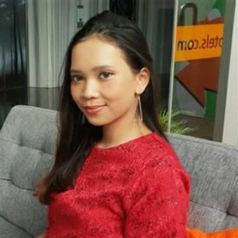 Cecee Guru Menari 200000 Rp Jam