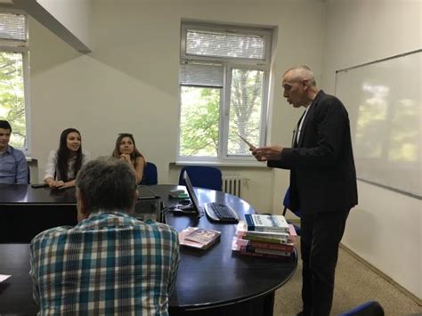 Катедра „Стопанско управление“ награди най добрите студенти бакалаври от специалност