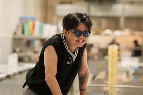 Uan Kaisar Umur Berapa Profil Biodata Vokalis Juicy Luicy Yang Ngaku