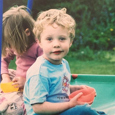 Sam 18 · Artist Profile