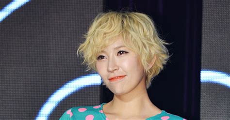 쿠키 포토 써니힐 코타 발랄한 도트무늬 티셔츠 사랑스러워