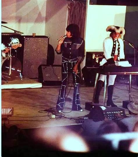 Pin By Atelier Madrecita On Paul Revere And The Raiders Feat Mark