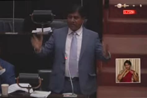 වහාම ක්‍රියාත්මක වන පරිදි ත්‍රස්ත විරෝධී පනත පාර්ලිමේන්තුවට ඉදිරිපත්