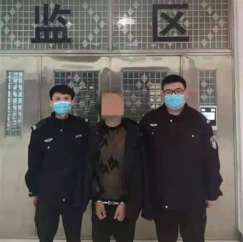 霸州3女2男被抓！一洗浴中心卖淫嫖娼被查邓某违法治安科