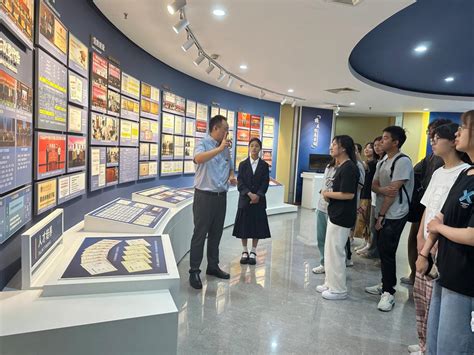 明校史，担使命——我院开展新生入学教育之爱校荣校活动 梅西学院