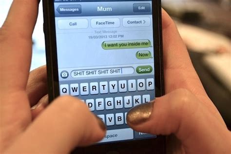 How To Sext Without Looking Like An IdiotThere Are A Few Things In Life That Everyone Over The