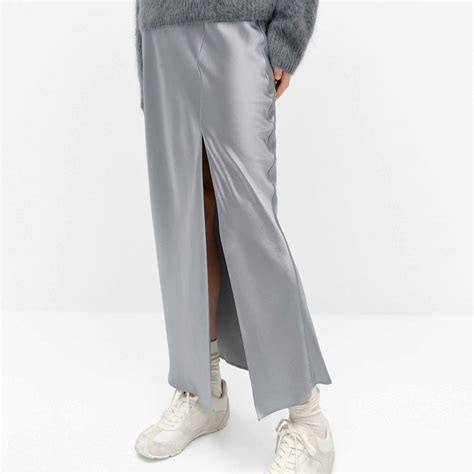 Moandco Womens Side Slit Satin Skirt
