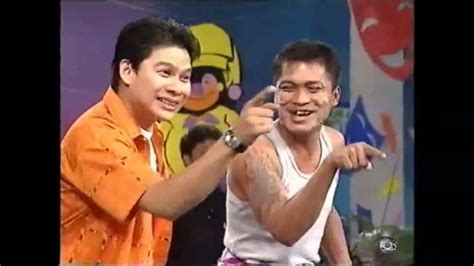 ตลก ชูศรี เชิญยิ้ม โชว์ร้องเพลงเมดเล่ย์ Youtube