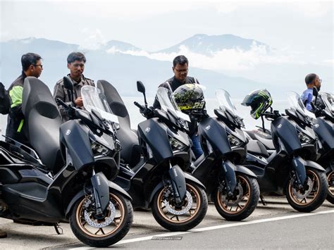 Yamaha Xmax Connected Navigate To The Max Tour De Sumatera Touring Etape Sumbar