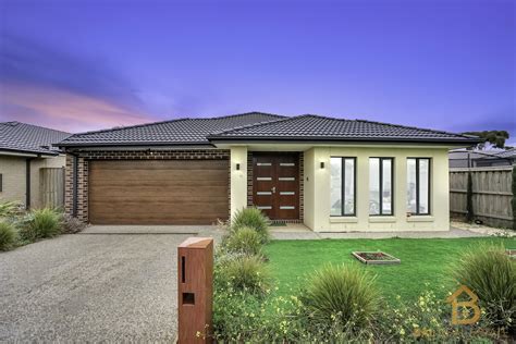 11 Botany Circuit Tarneit Vic 3029 Domain