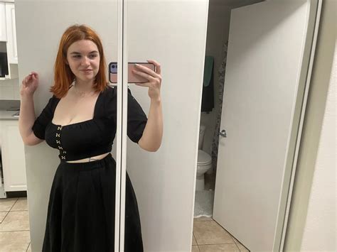 Sarah Zs Cow Tits Scrolller