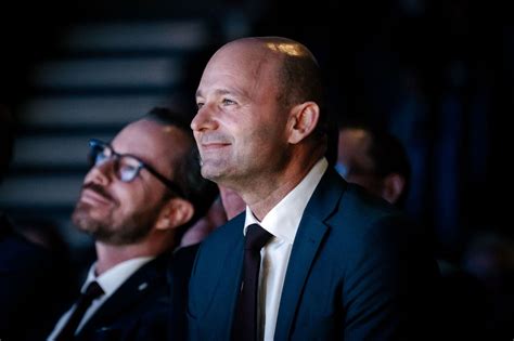 Ellemann haler kraftigt ind på Pape i statsministermåling BT Politik bt dk