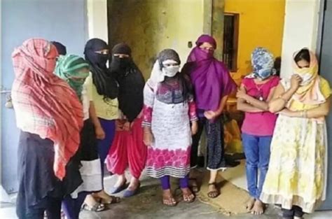 Sex Racket गेस्ट हाउस में सेक्स रैकेट का पर्दाफ़ाश पुलिस