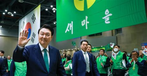 尹 “개혁엔 저항 따라… 새마을운동 정신 절실”