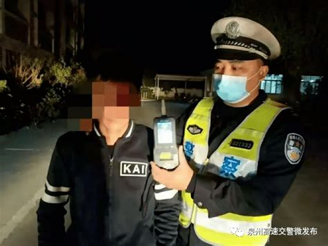 回安溪高速路上，一男子竟然做出这等事，结果潘某